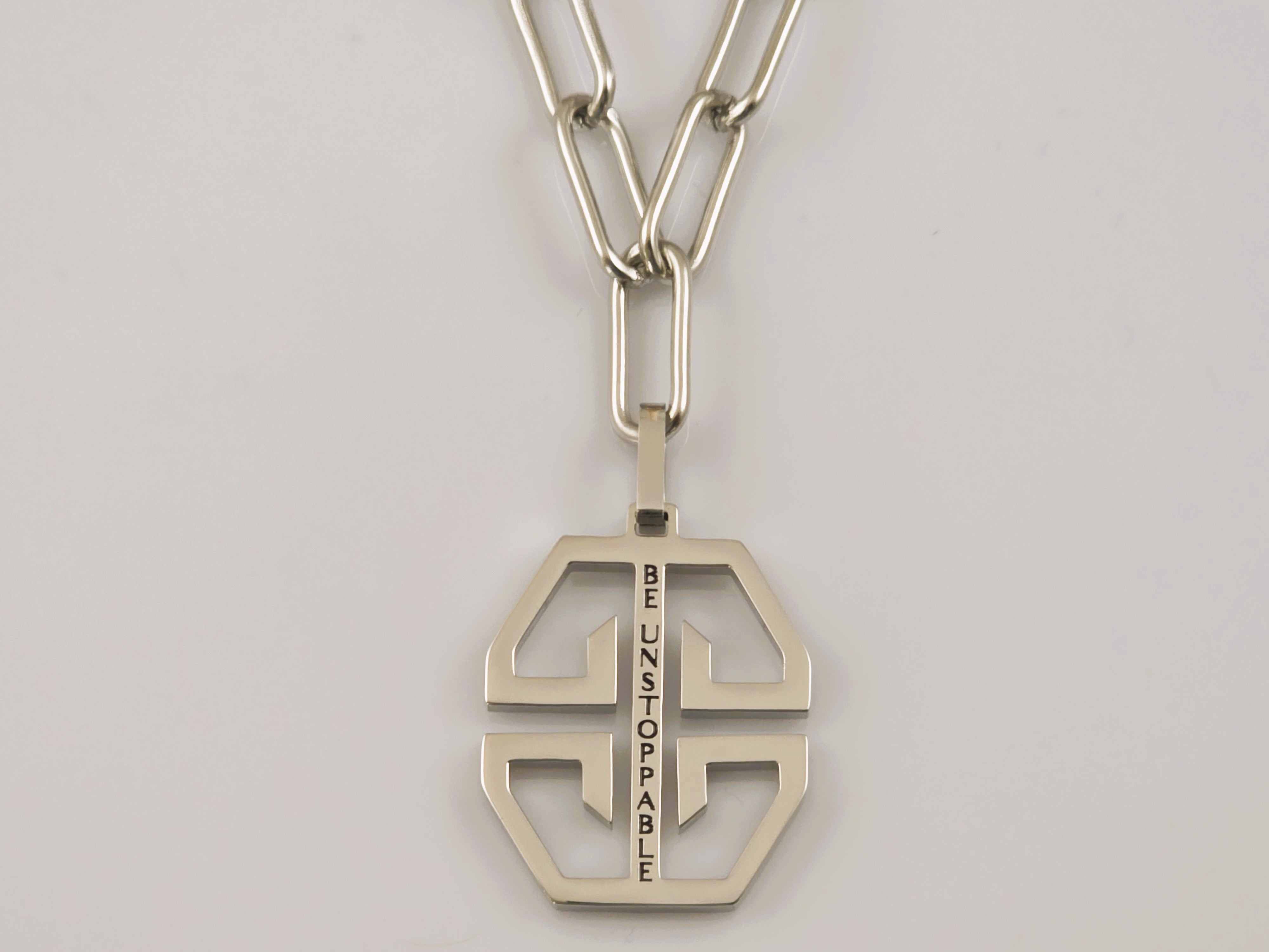 B1: Vision Amulet Doyenne Necklace - Silver – Beinire